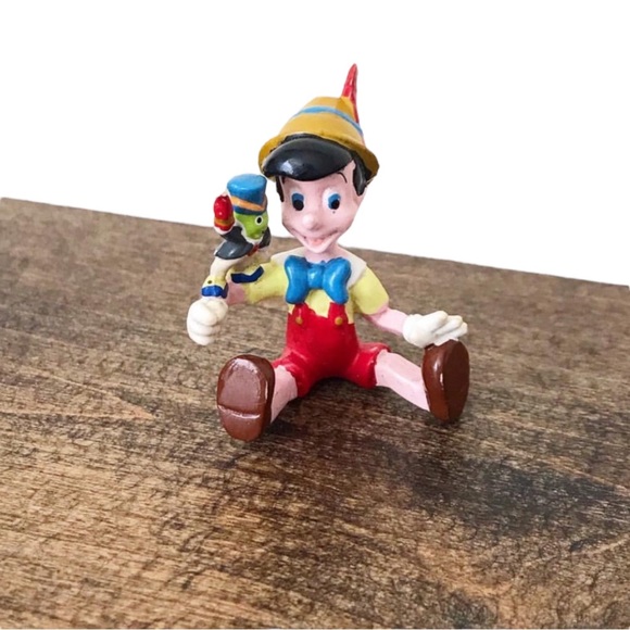 Disney | Toys | Vintage Disney Pinocchio Jiminy Cricket Pvc Figurine ...